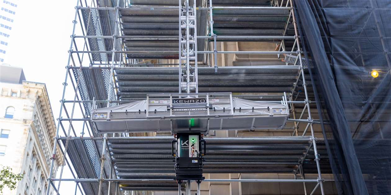 Marr utilizes scaffold robot for historic job - Construction Briefing