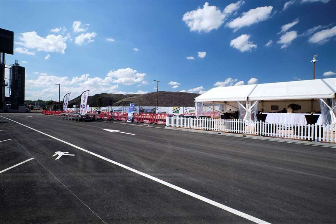 Asphalt that locks in CO2 used on French project - Construction Briefing