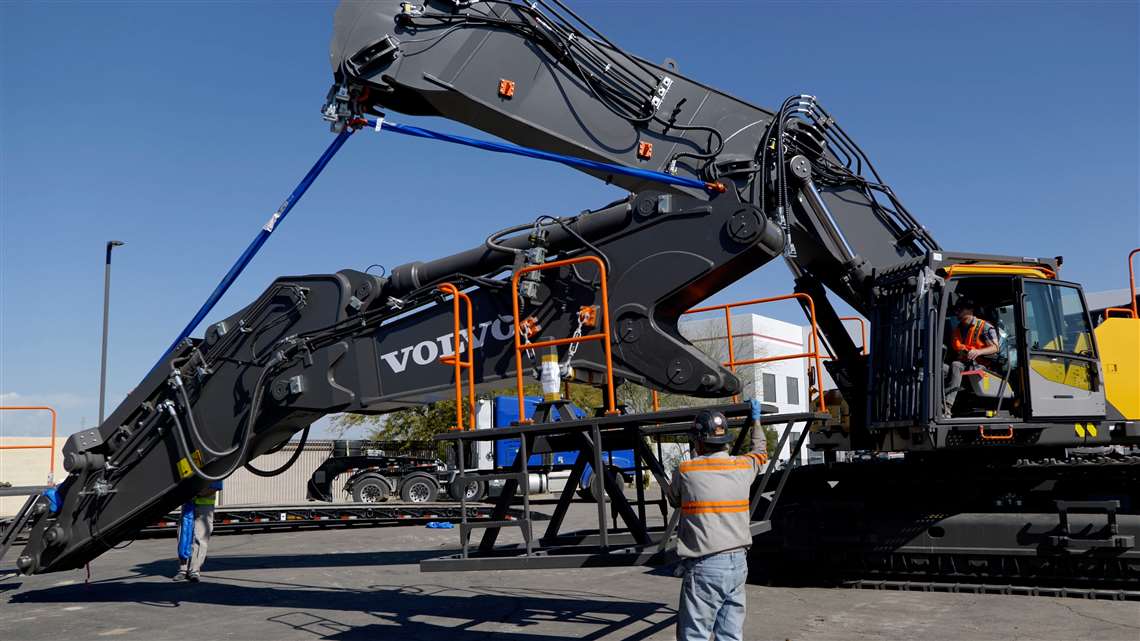 Volvo CE introduces innovative Lifting Mode for Demolition [sponsored ...