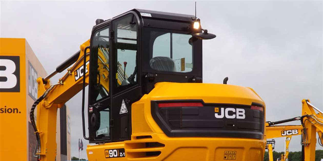 New tracked midi from JCB - Construction Briefing