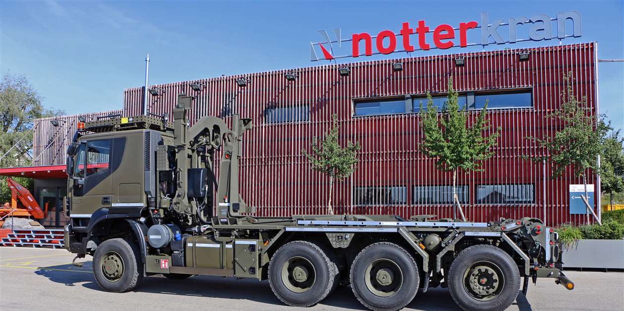 Military orders for Hiab hooklifts - Construction Briefing
