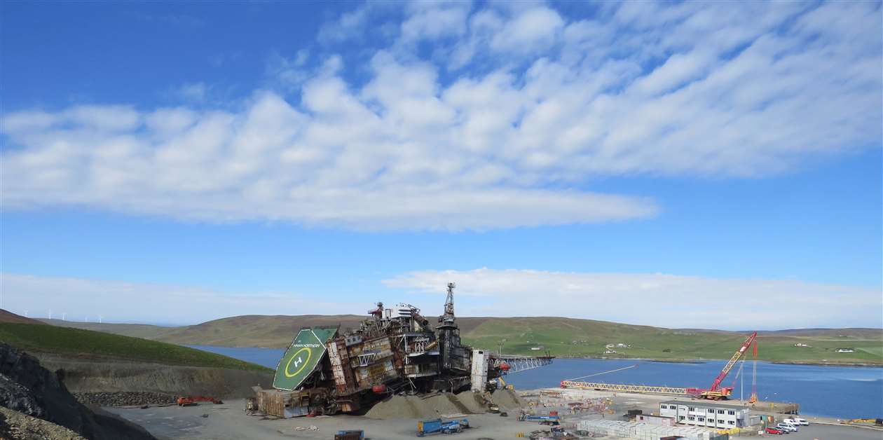 Explosive collapse sets up platform’s demolition phase - Construction ...