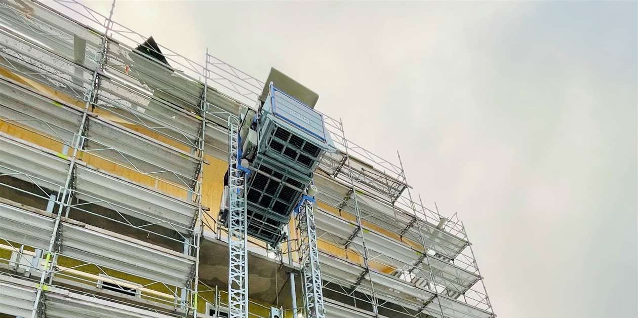 Geda launches freestanding hoist - Construction Briefing