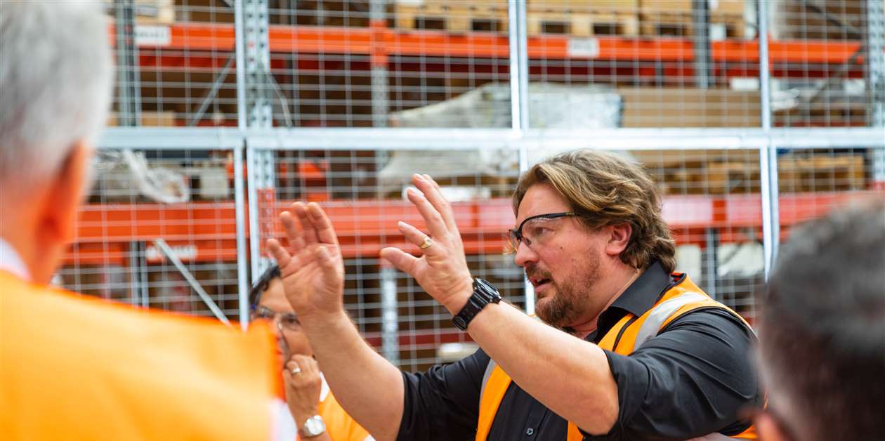JLG highlights industry megatrends - Construction Briefing