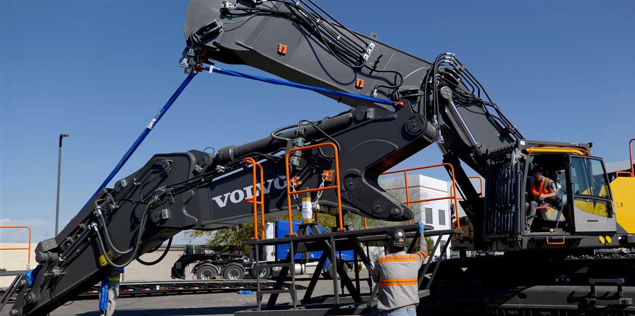 Volvo CE introduces innovative Lifting Mode for Demolition ...
