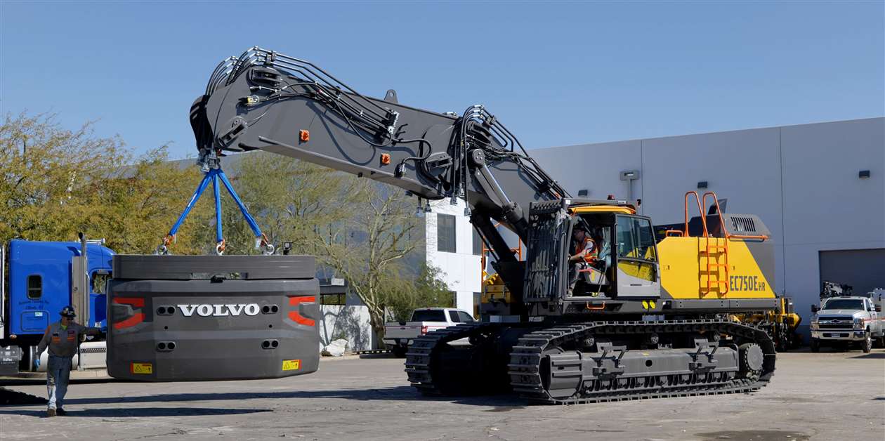 Volvo CE introduces innovative Lifting Mode for Demolition ...