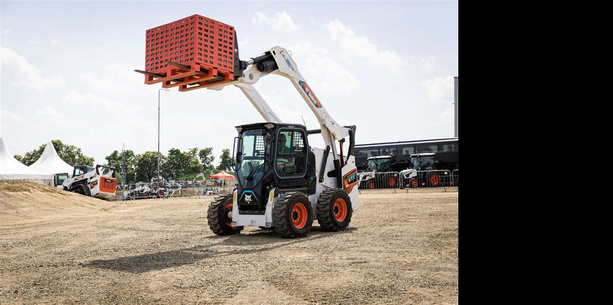 Bobcat reveals three new loader ‘concepts’ at Demo Days - Construction ...
