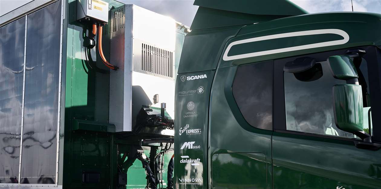 Scania starts tests of truck fitted with solar panels - Construction ...