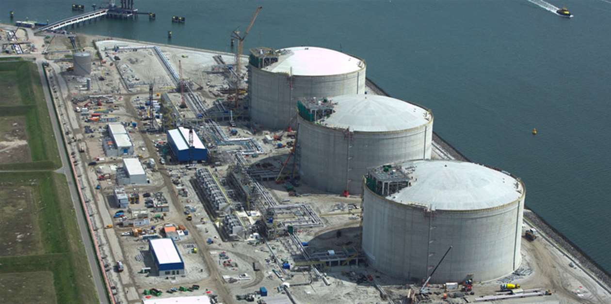 Vinci wins €160 million deal to build LNG tank in the Netherlands ...
