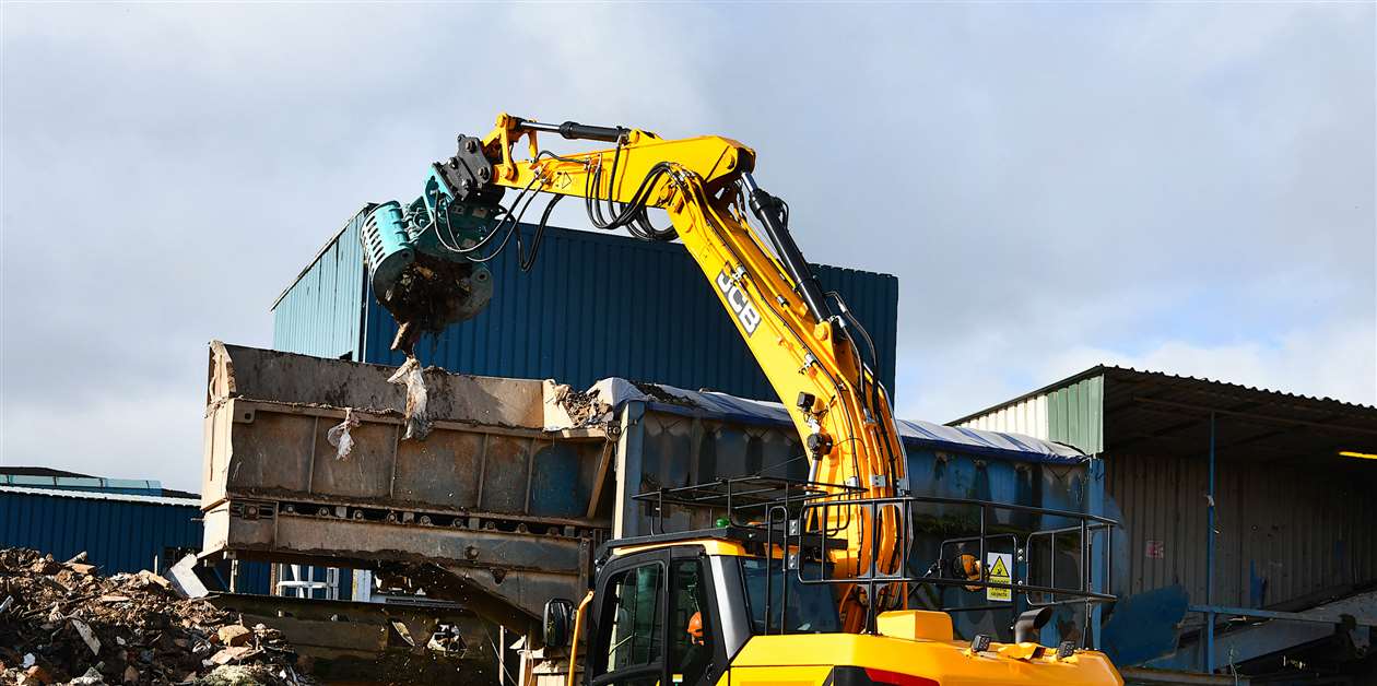 Recycling company expands JCB excavator fleet - Construction Briefing