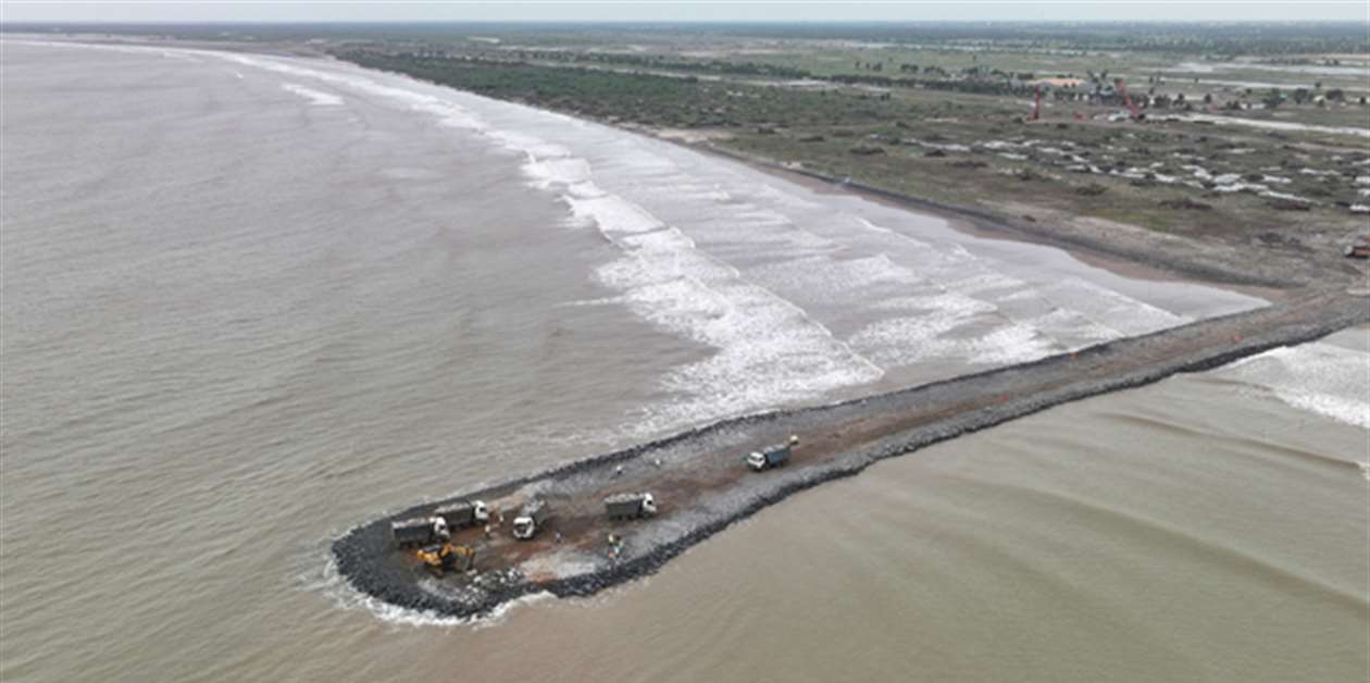 9 of the world’s biggest seaport projects under construction ...