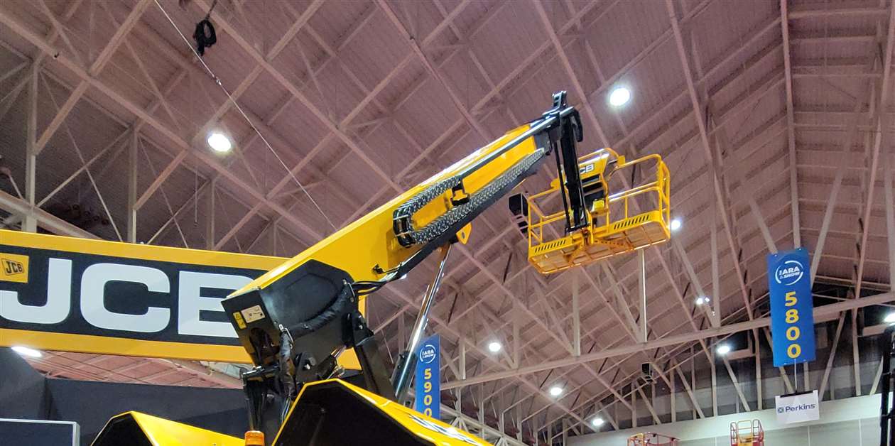 JCB continues commitment to access equipment with new telescopic boom ...
