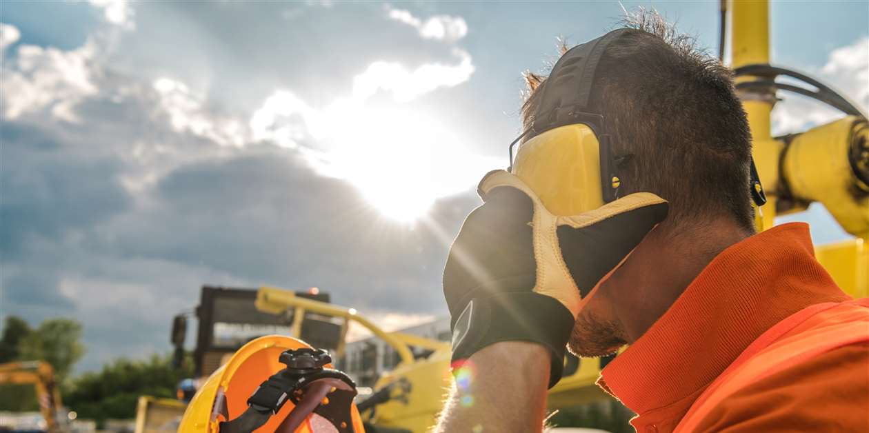 The risk of noise in construction and new ways of protecting workers ...