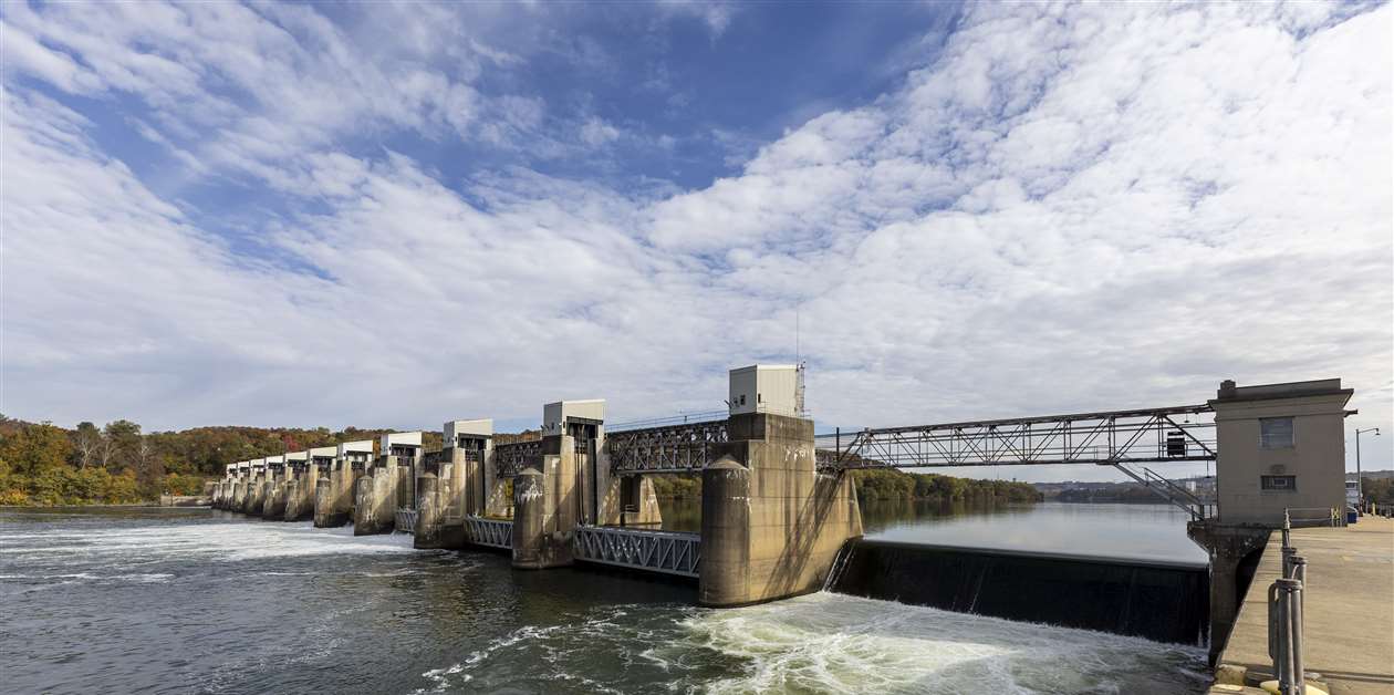 US Army Corps of Engineers awards US$770m lock chamber contract ...