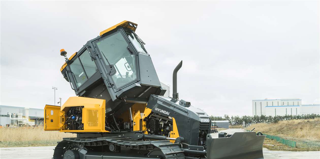 Hyundai introduces crawler dozer for North America - Construction Briefing