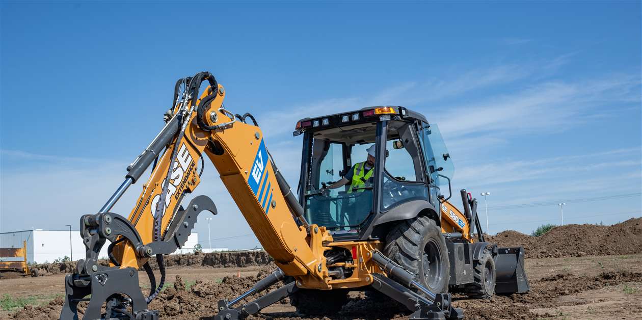 Case commercially releases ‘first’ electric backhoe loader, more EVs to ...