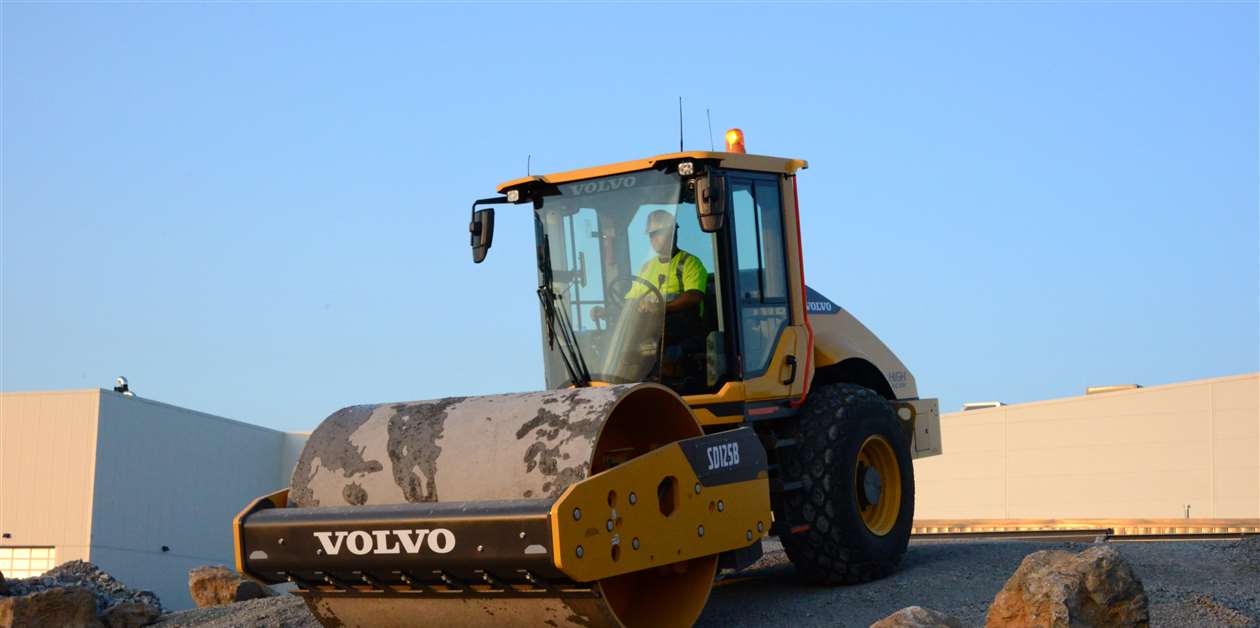 Volvo CE adds 12-ton soil compactor to North America lineup ...