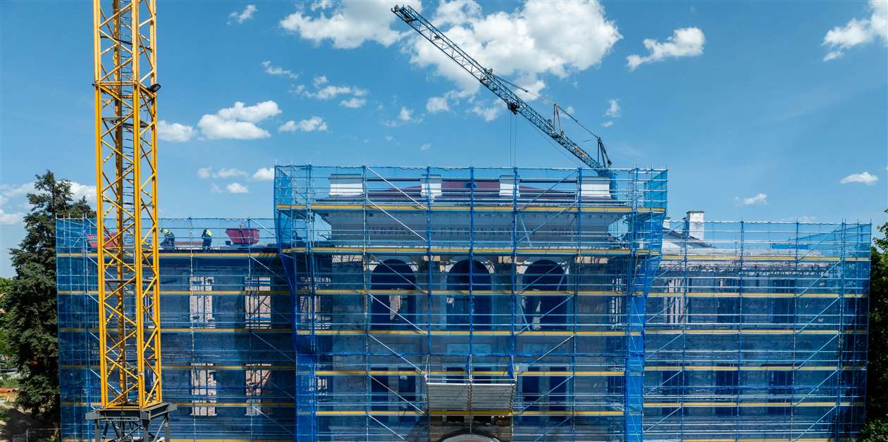 Doka scaffolding ‘breathes life’ into historic sites - Construction ...