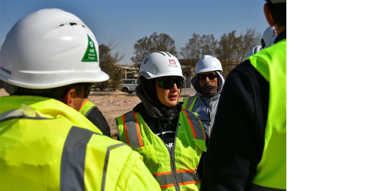 US Army Engineers building tank warehouses for Kuwait Army ...