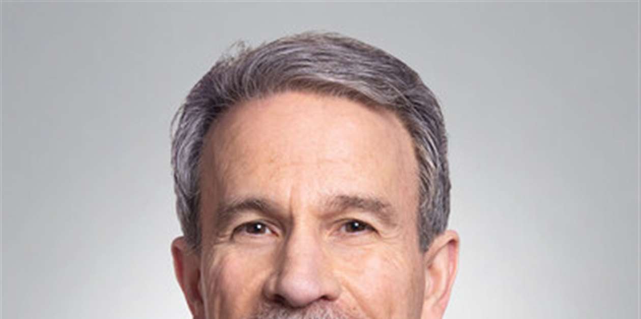 Caterpillar elects a new CEO as Jim Umpleby moves to executive chairman ...