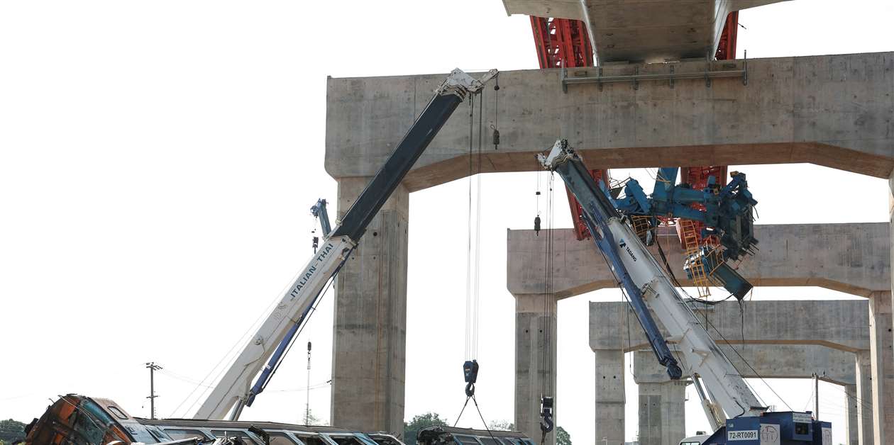 32 killed after high-speed rail project machinery collapses on train in ...