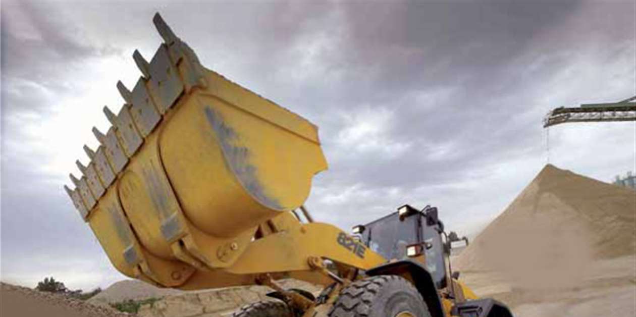 CNH construction sales halved in 2009 - Construction Briefing