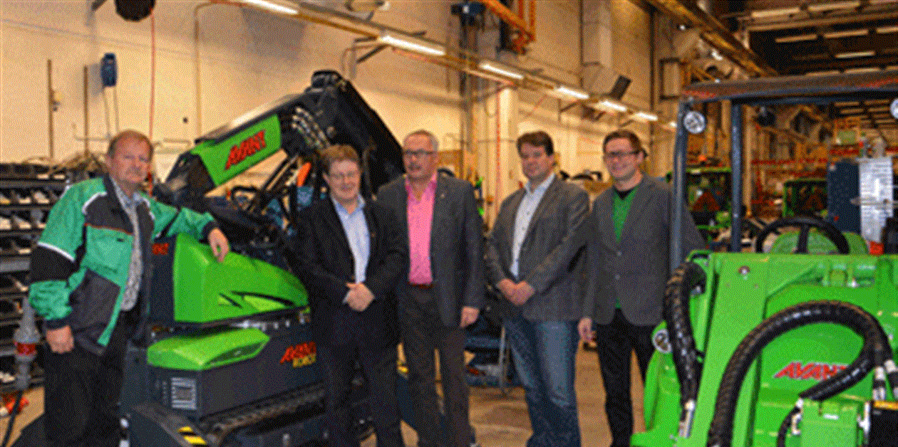 Breaking through - Avant hands over Robot 185 - Construction Briefing