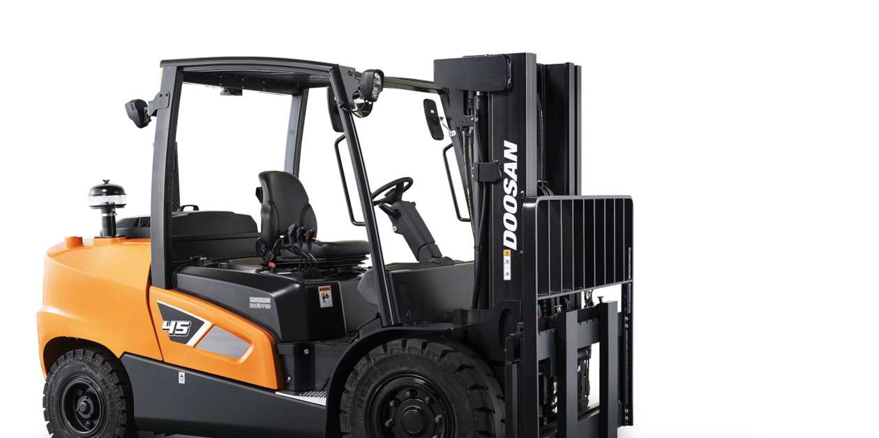 Doosan launches 9-Series forklifts - Construction Briefing