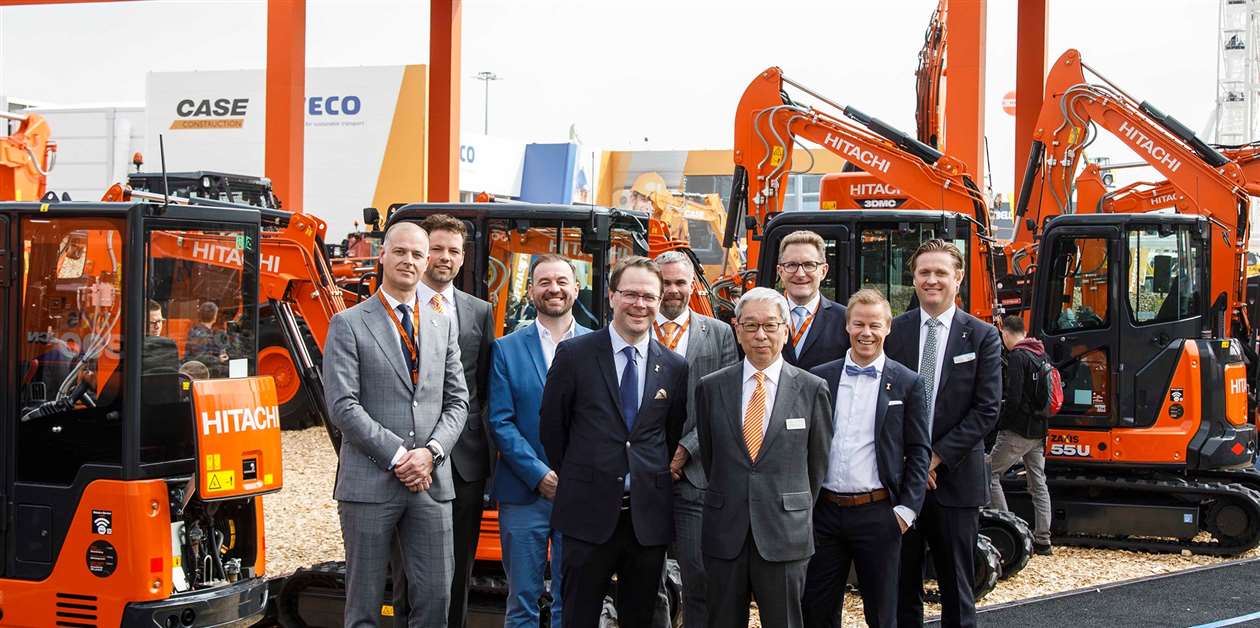 Hitachi and ABAX sign telematics deal - Construction Briefing