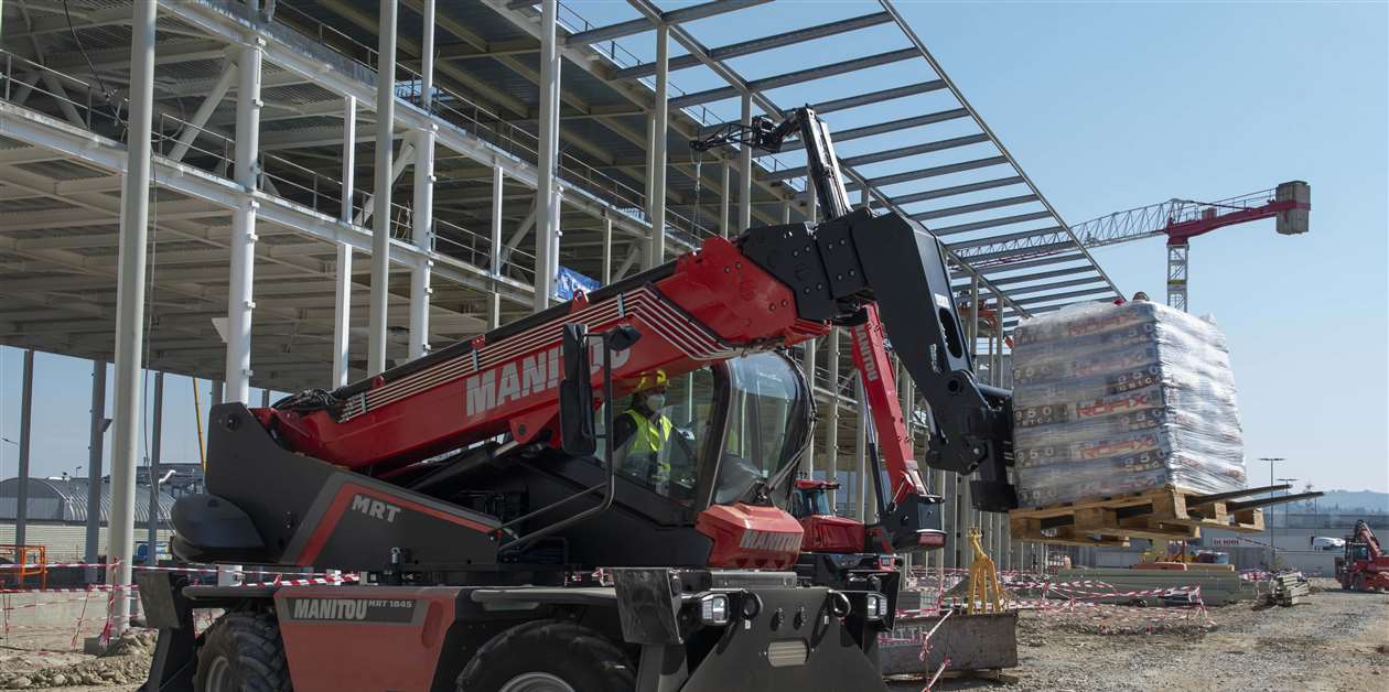 Manitou launches telehandler lines - Construction Briefing