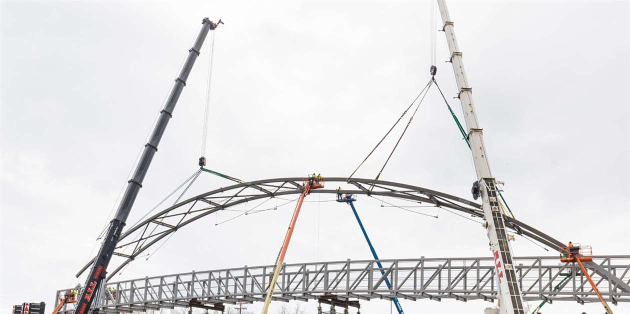 Liebherr cranes critical for bridge pick - Construction Briefing