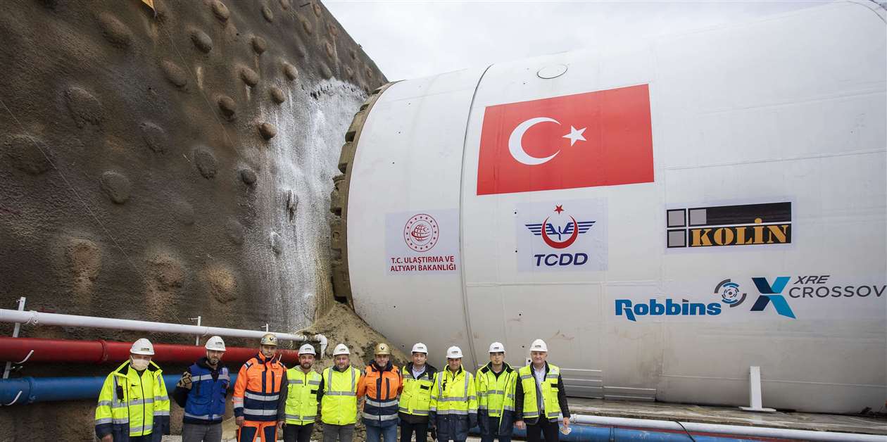Tunnel boring machine sets new world records - Construction Briefing
