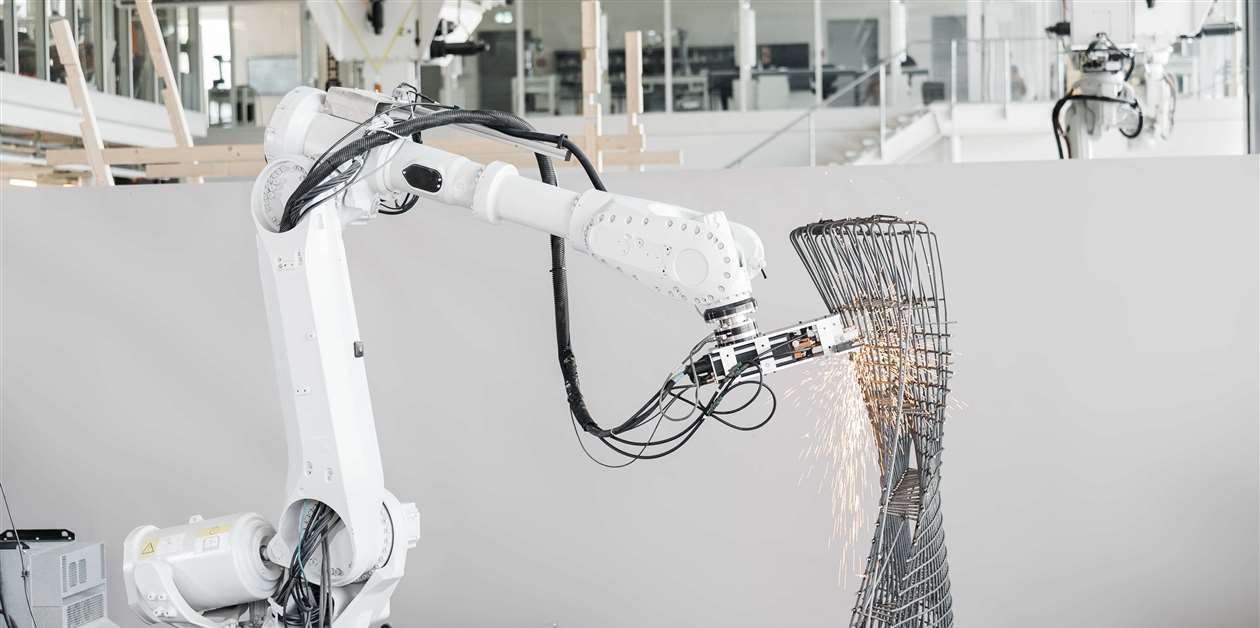 New robot tech for concrete structures without formwork - Construction ...
