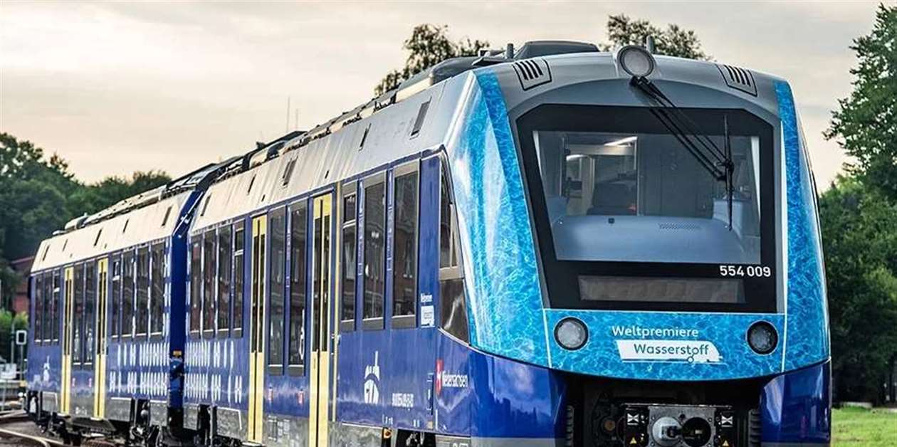 Cummins fuel cells power world-first hydrogen passenger train route ...