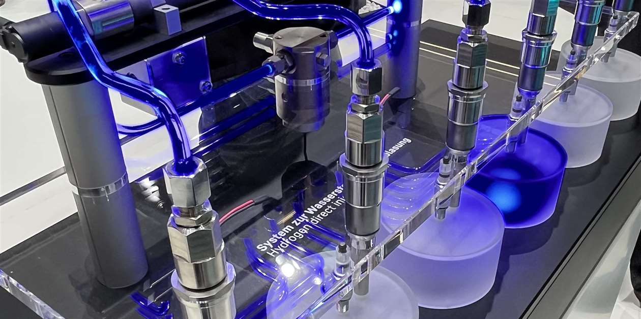 Hydrogen fuel injection among Liebherr highlights - Construction Briefing