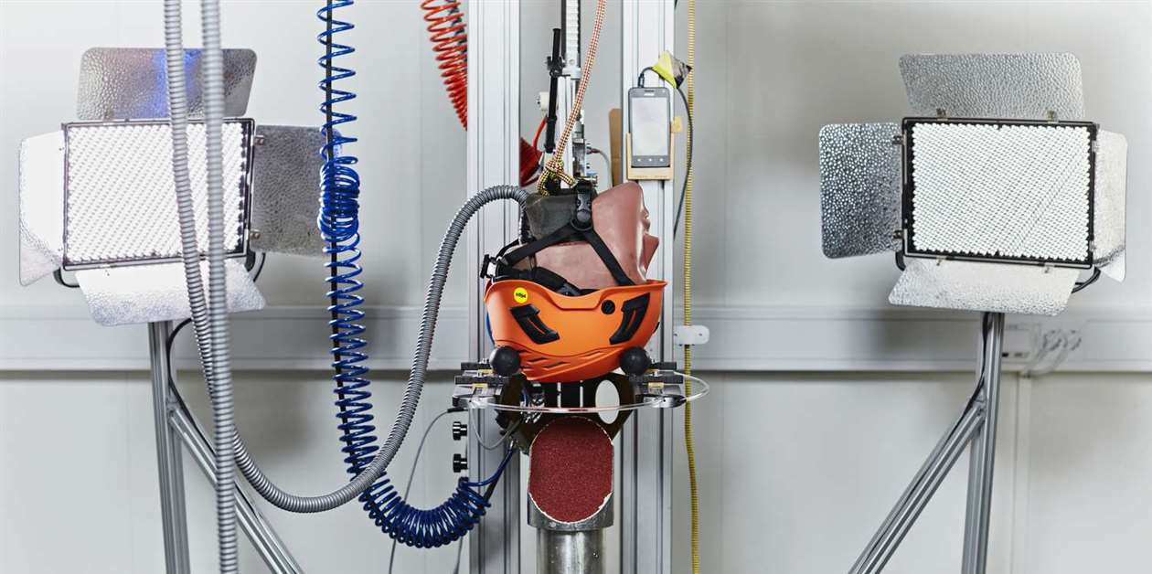 OSHA switches from traditional hard hats to safety helmets ...