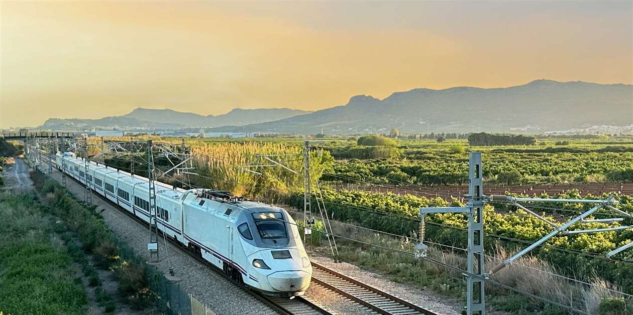 Spain’s high rollers vie for high-speed rail contract - Construction ...