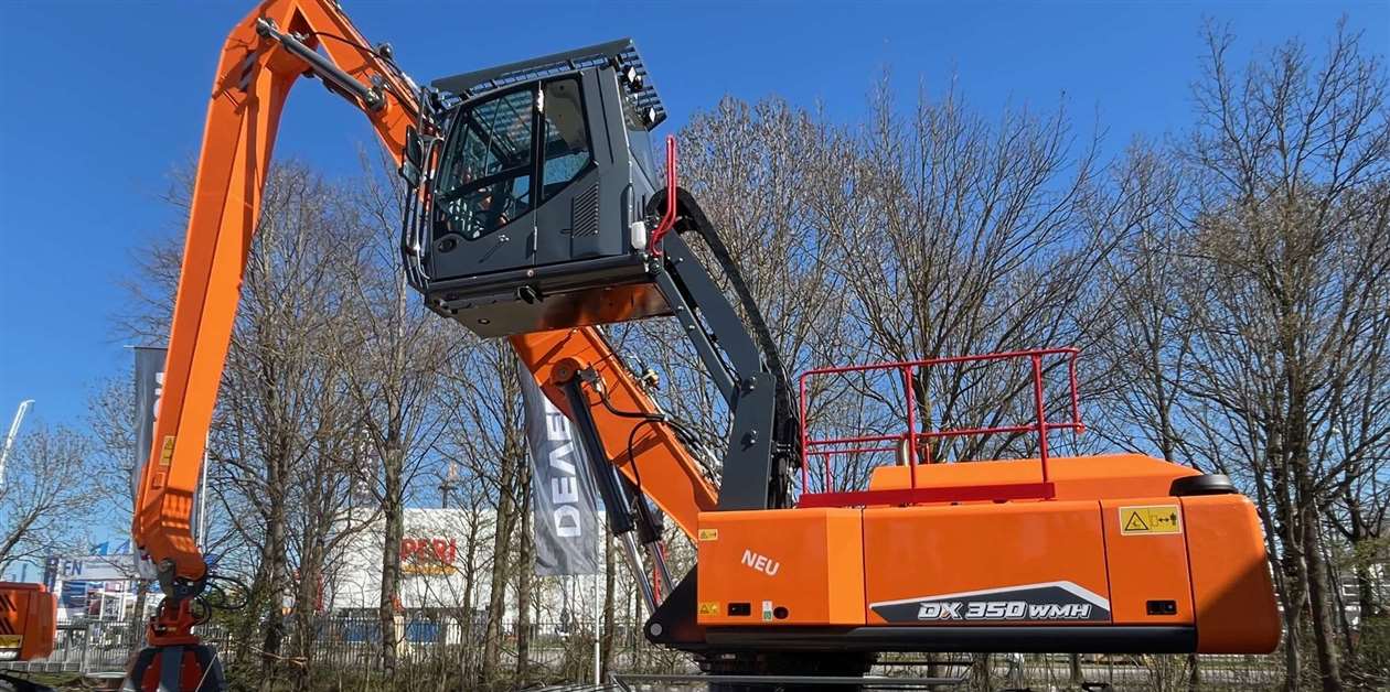 Atlas to build wheeled material handler models for Develon in new ...