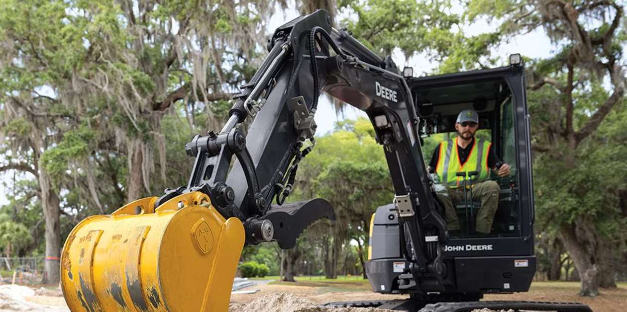 John Deere sales fall 12% in 2025 - Construction Briefing