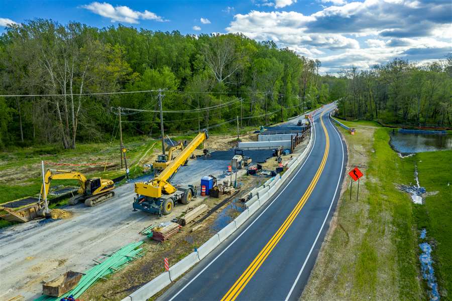 More than half of US highway construction firms experienced cars ...