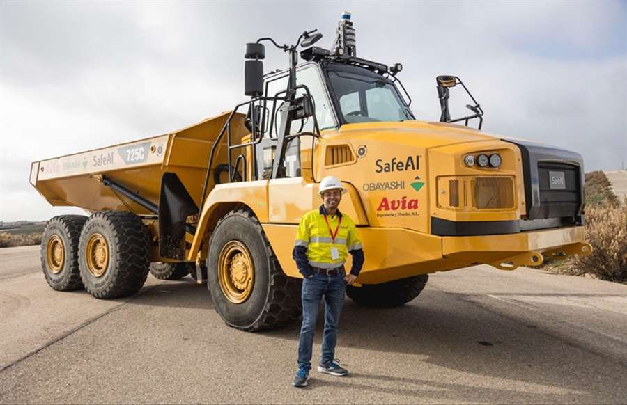 SafeAI and Obayashi unveil first electric, autonomous mining truck retrofit - Construction Briefing