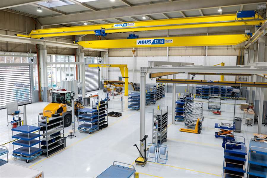 Liebherr unveils electric wheeled loader assembly hall designed using ...
