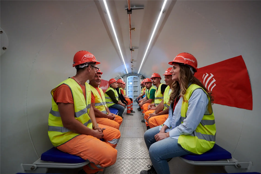 Webuild undertakes Italy’s first-ever hyperbaric excavation for Naples ...